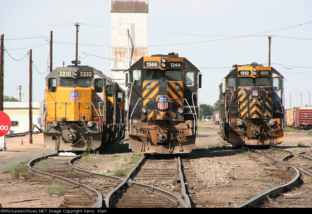 UP 1344 (D&RGW 3121), 1352(D&RGW 3097) & UP 3210